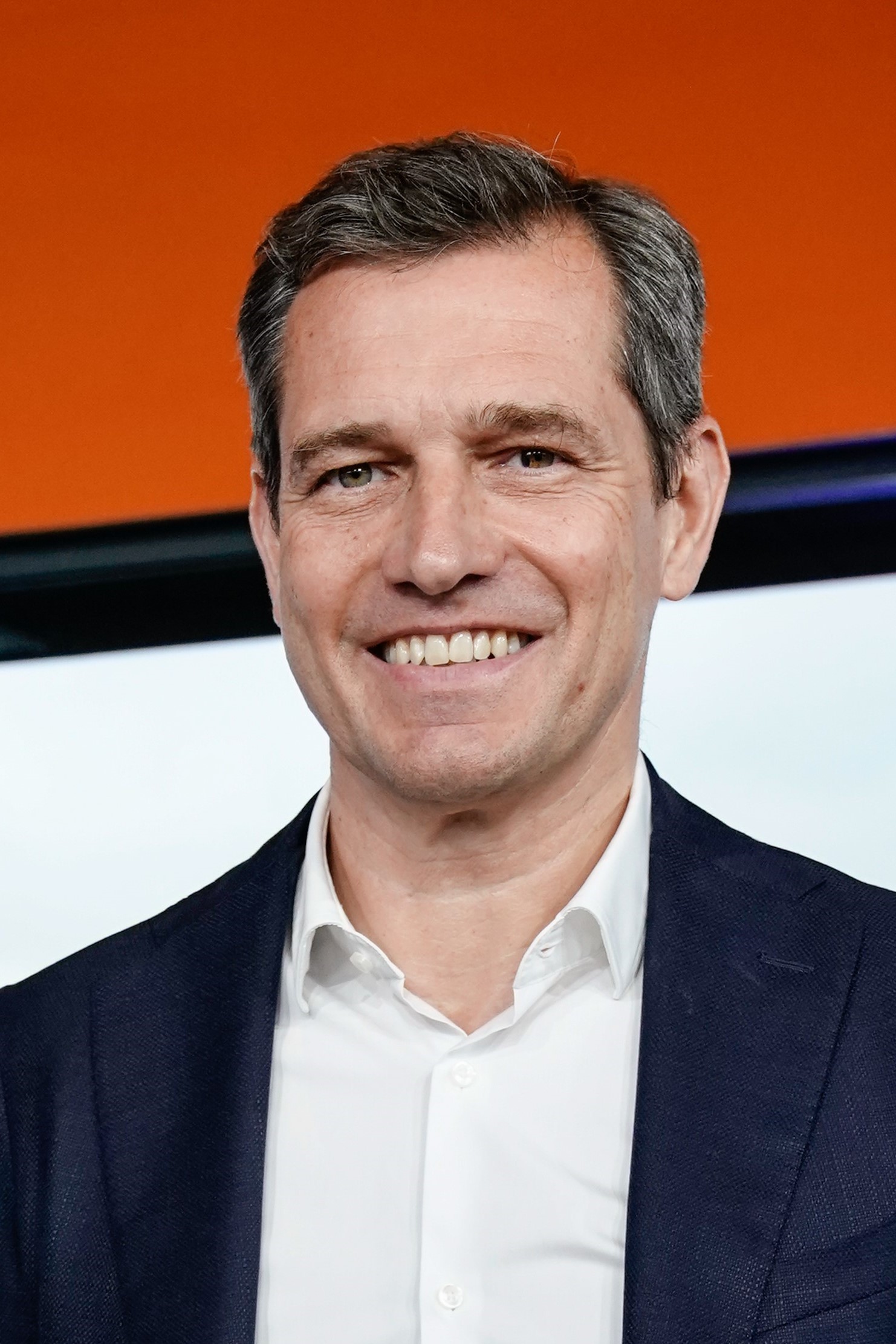 DOG ehrt Michael Mronz – Olympisches Feuer